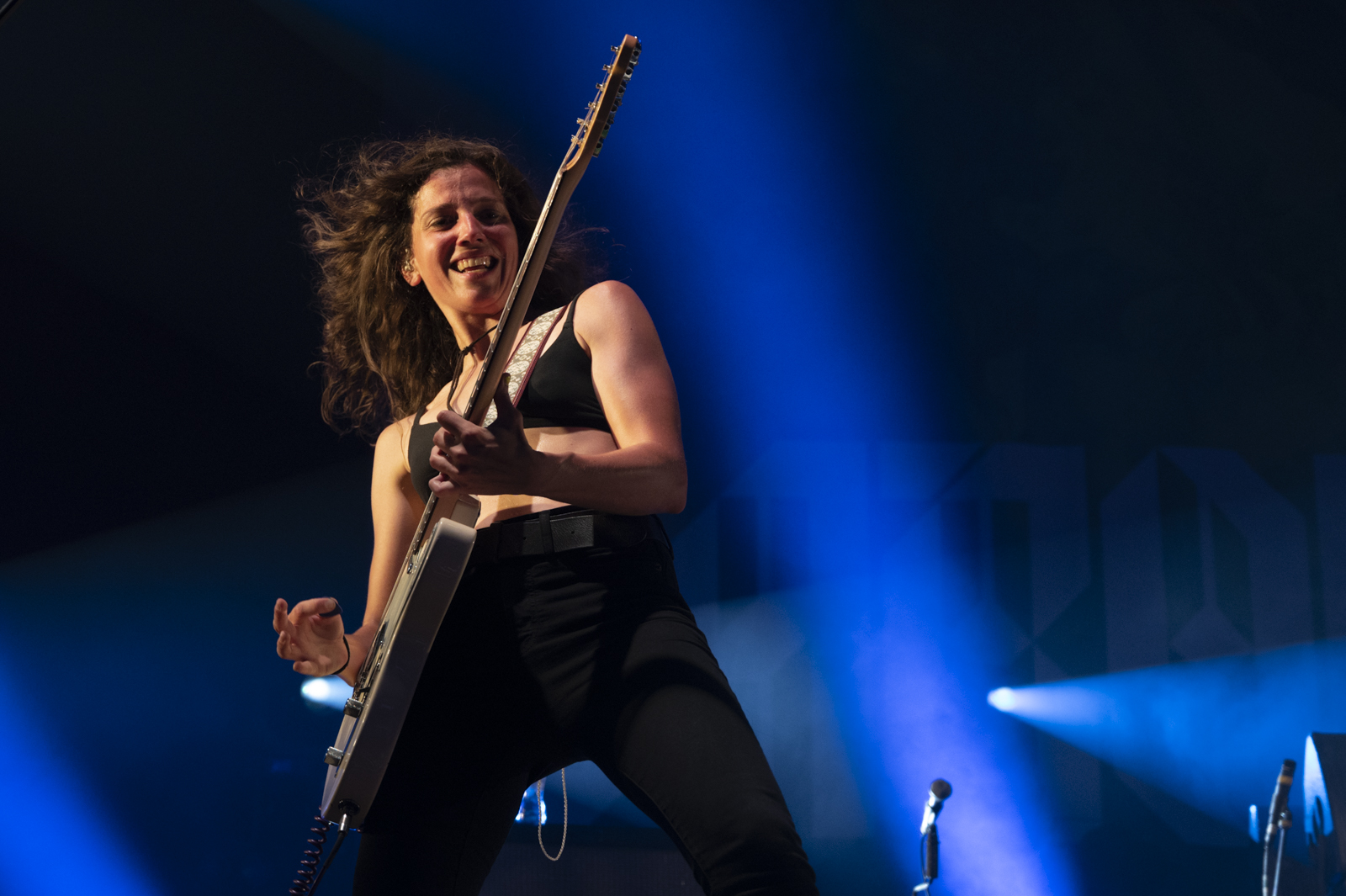 HF-06-17-Baroness-01 – Sensation Rock – Webzine français